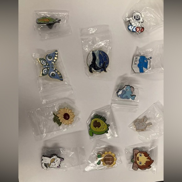 unbranded | Accessories | 2 Pc Assorted Character Pins Buttons | Poshmark
